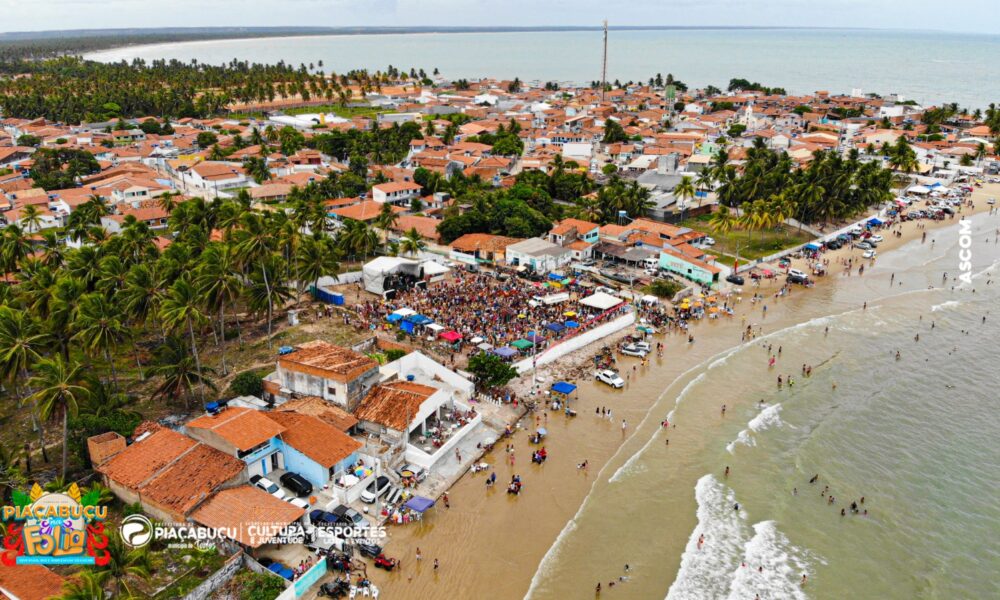 Carnaval 2023: Praia do Pontal do Peba lota com apresentação das Bandas ...